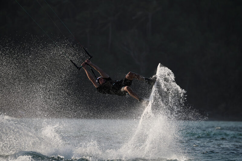 Tangled Lines: Tom Bridge - TheKiteMag